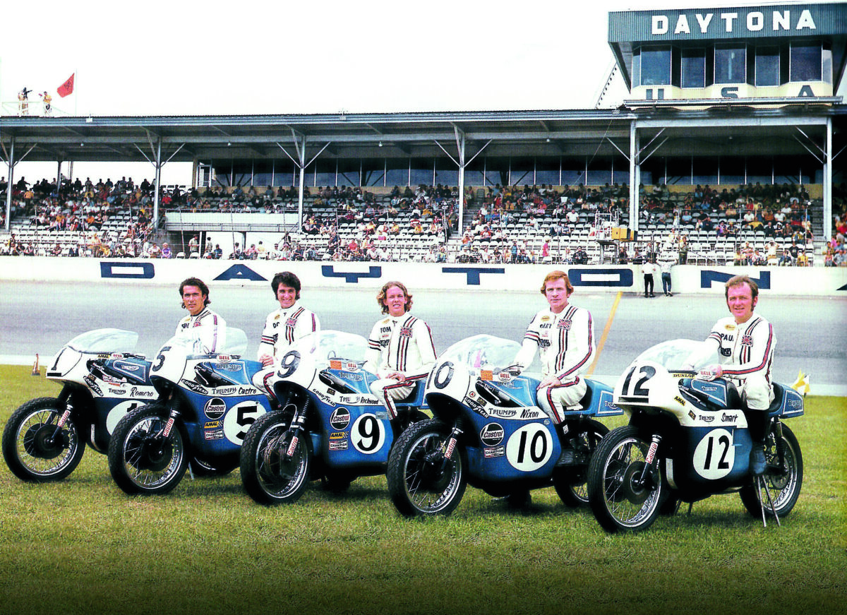 Triple-pronged attack: The triple, Triumph and BSA | Classic Bike Guide ...